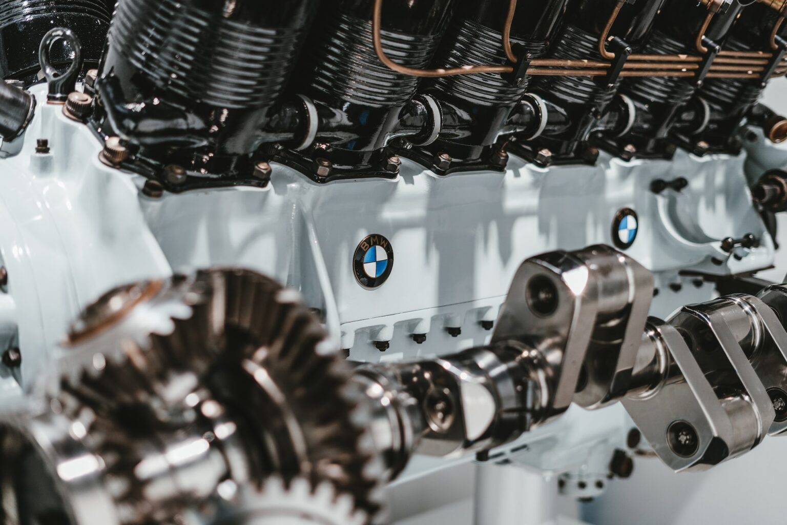5 Different Types Of Auto Parts You Can Buy Online And Their Benefits 